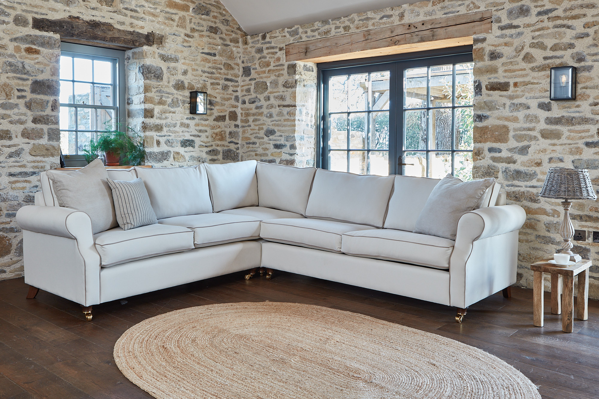 How To Decorate: 15 Country Home Décor Ideas | Darlings of Chelsea