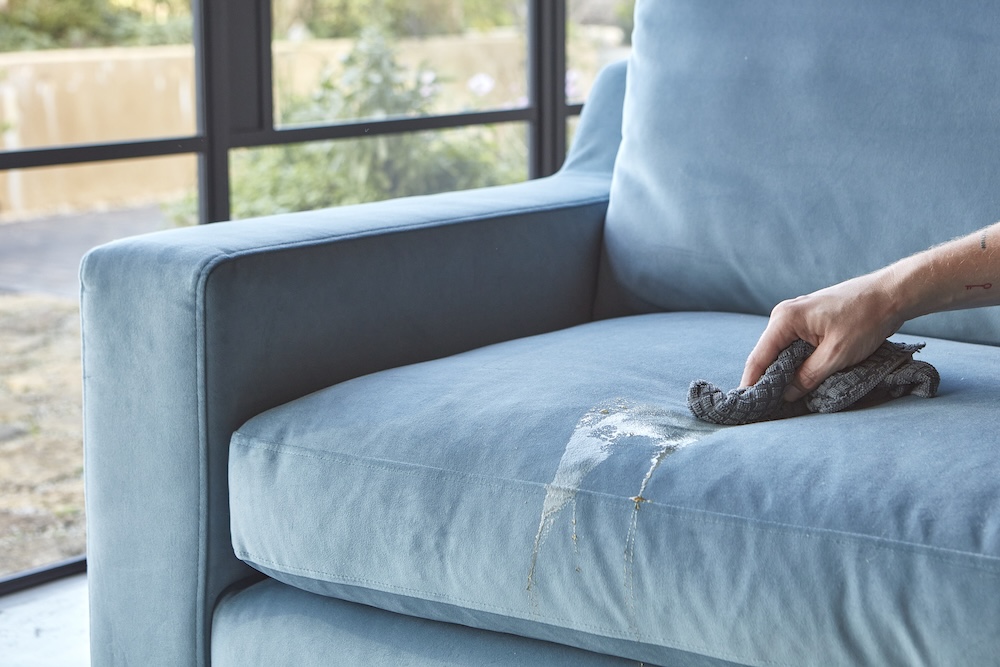 Spring Cleaning Checklist - Spring Clean your House in 2024